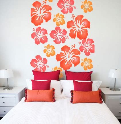 Чем декорировать стену прямо на обои — Своими руками… Да!