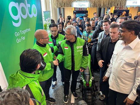 Indonesias Indosat Goto Launch Local Language Model Sahabat Ai