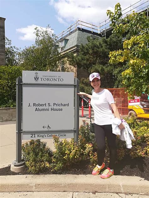 Юлия - Москва, Россия - SOMIRA Canada GroupSOMIRA Canada Group