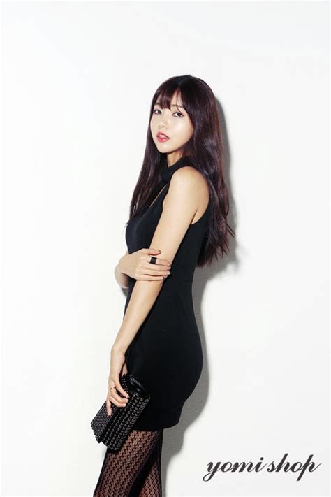 사랑스러운 스타일 요미샵 연말 연시 클럽 파티 섹시 블랙 원피스 코디 하기