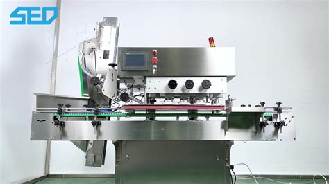 搓盖机 全自动三轮四轮塑料盖旋盖拧盖机 直线式塑料玻璃瓶压盖机 阿里巴巴