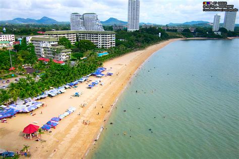 ชายหาดบ้านอำเภอ ตนาจอมเทียน ในมุมสูง Pantip