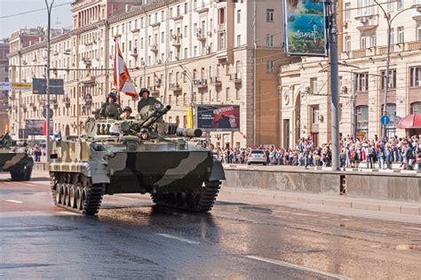 Bmp 3 Amphibious 인펀트리 장갑차 디스플레이 퍼레이드 축제 기간 Motorcade에 대한 스톡 사진 및 기타 이미지 Motorcade V Day