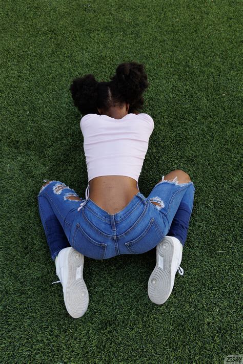 Angel Avril In Zishy Set Denim Fetish 1