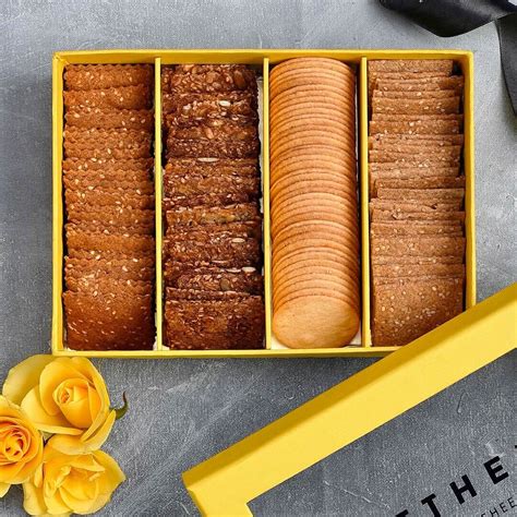 Curated Crackers Box 9 X 65 Eleftheria Cheese
