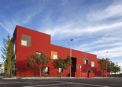 Primary School By Cs Architects Features A Colourful Facade
