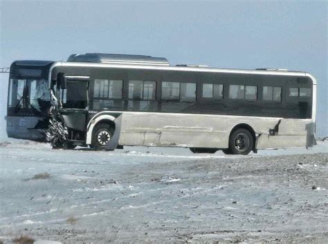 38 ЗОРЧИГЧТОЙ АВТОБУС АЧААНЫ МАШИНТАЙ МӨРГӨЛДӨЖ 18 ХҮНИЙ БИЕИЙН БАЙДАЛ ХҮНД БАЙНА