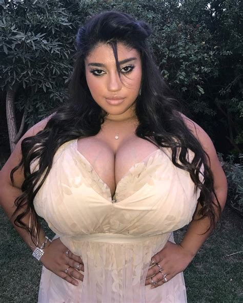 Mix E86bebee 9f70 46cb B41e 3a5c9421f551 Porn Pic Eporner