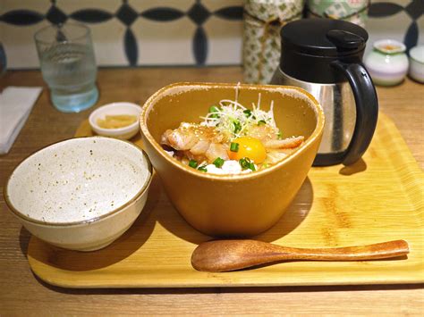 584【新宿】一人でふらっと入れる！おひつご飯＆お茶漬けで楽しめる「こめらく」 │ さくのもぐもぐ食べ歩き