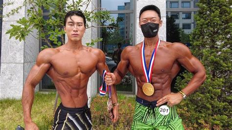 우리나라에서 제일 어깨가 넓고 허리가 얇은 남자들의 Vlog Youtube