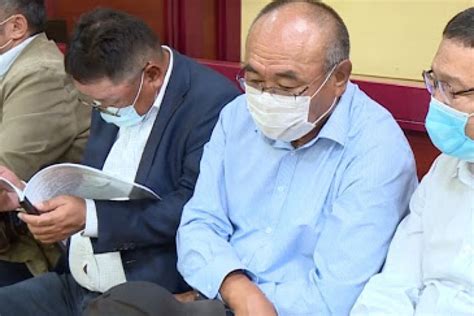 Аж үйлдвэрийн сайд асан Д Эрдэнэбат Сангийн сайд асан Б Болор нар суллагдав