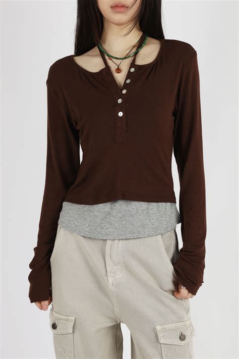 컬러인아이디 버튼 이너 레이어드 티