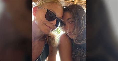 Lola Consuelos Explains Why She Grew Closer To Kelly Ripa In College