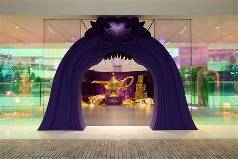 금빛 매직 램프의 첫 번째 여정뮤지컬 팝업스토어 파헤치기 예스24 채널예스