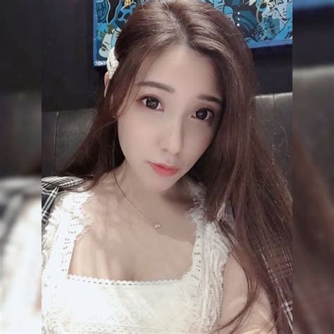 遇到了一件讓我覺得非常驚恐且誇張的事，到現在情緒還沒穩定下來 房東趁我出國期間，留言告知要帶師傅進來換新冷氣，我回覆不可以不允許進來我房間