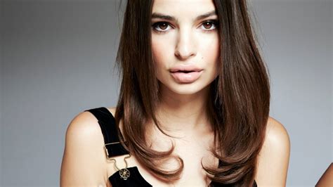 Emily Ratajkowski 4k Hd Phone Wallpaper Rare Gallery