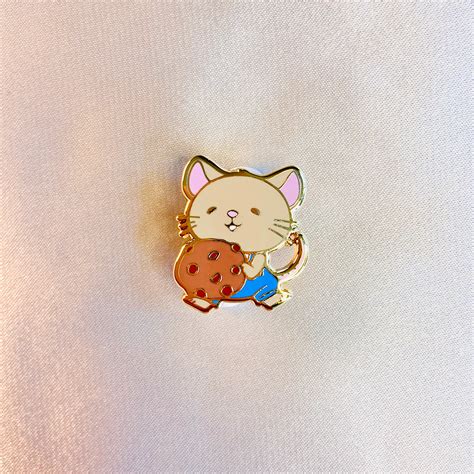 Cookie Mouse Pin Birduyen