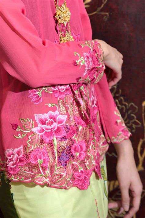 The Uniqueness Of Kebaya Buletin Mutiara