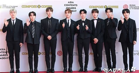 골든차일드 슈트로 멋짐 장착[엑s Hd포토]