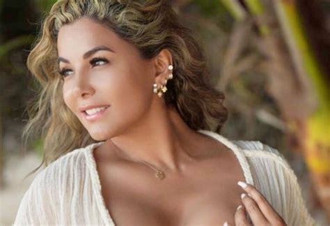 Aleida N Ez Posa Se Descubre En Instagram