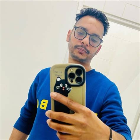 Vicky Patwalia Vicky Patwalia • Threads Say More