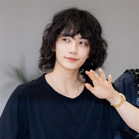 Seventeen Fans Mourn The Loss Of Jeonghans Long Hair Once Again Koreaboo