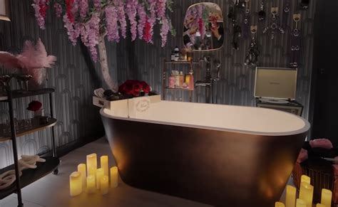 Netflix How To Build A Sex Room Will Shock And Surprise Home Makeover Fans Daily Soap Dish