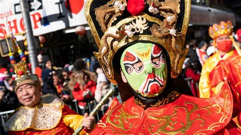 ລາຍການກະຈາຍສຽງຂອງວີໂອເອ ລາວ ບົດສຳພາດຍານາງ ສິນທີ