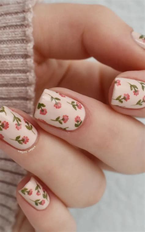 35 Flower Nail Designs To Brighten Your Day Delicate Flower Nails