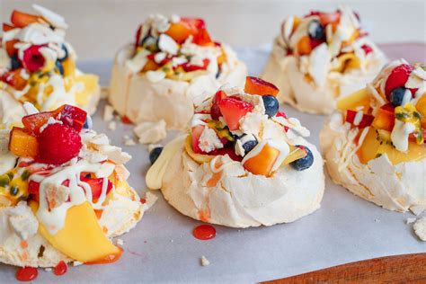 Mini Pavlova Mini Pavlova Recipe Pavlova Dessert Single Serving
