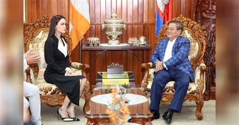 ឯកឧត្តម ខៀវ កាញារីទ្ធ អនុញ្ញាតឱ្យ អគ្គនាយិកាក្រុមហ៊ុន Hk7 និងសហការី ចូលជួបសម្តែងការគួរសម