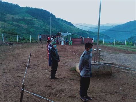 ၂၀၂၀ ပြည့်နှစ်ပါတီစုံ ဒီမိုက‌ရေစီ အထွေထွေရွေးကောက်ပွဲ၌ မဲများ စတင်ပေး Information And Public