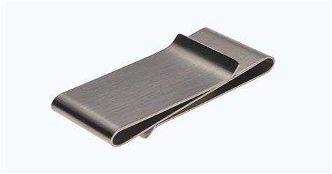 9 Most Durable Leather Minimalist And Tactical Wallets For Men