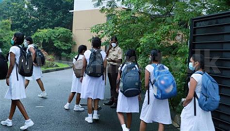 හෙට ඇරඹෙන 2023 පළමු පාසල් වාරය Hiru Tv Blog