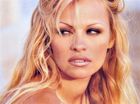 Pamela Anderson Wallpapers Pin Tillagd Av