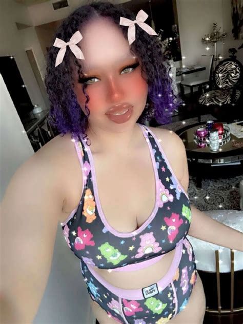 Sexy Big Titty Egirl Aamira Ardalan 7 Pics Xhamster