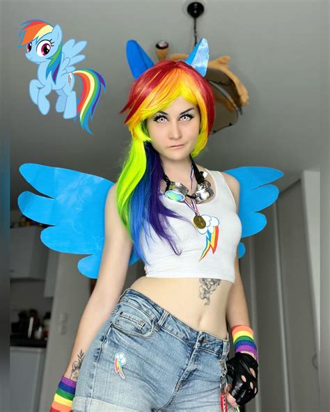 Rainbow Dash Cosplay