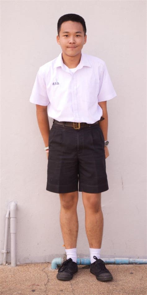 Adahuman Animatable Detailed 3d Human Generation With Compositional Multiview Diffusion