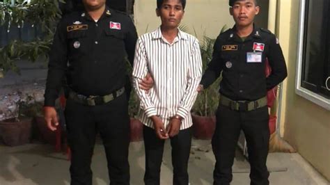 រពិសដៃទៅលួចធុងបាសសមត្ថកិច្ចចាប់ដាក់ខ្នោះ Tnaot