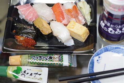 3 on Twitter 午後1 30おきたかいものでかけてかえりにいくらがたおれたきょうのおひるごはん