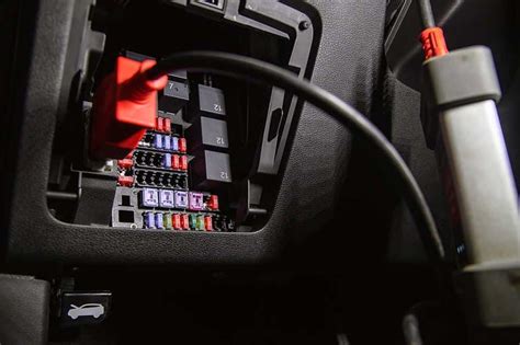 How To Wire A Fuse Box
