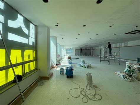 안산상가인테리어 피티샵 캐쥬얼한 분위기의 활기찬 컨셉으로 연출