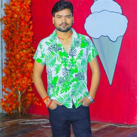 Singer Navneet Singh Singernavneetsingh • Threads Say More