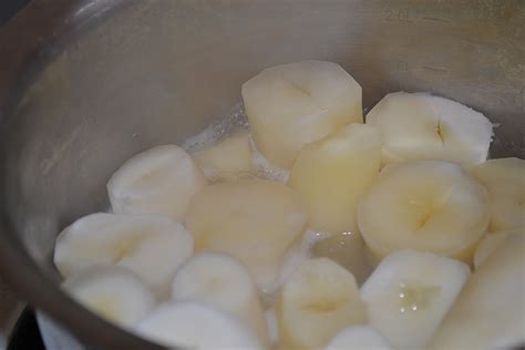 Adobongblog Ginataang Kamoteng Kahoy Cassava In Coconut Milk