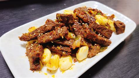 추석음식 활용 통마늘소고기산적볶음 만들기