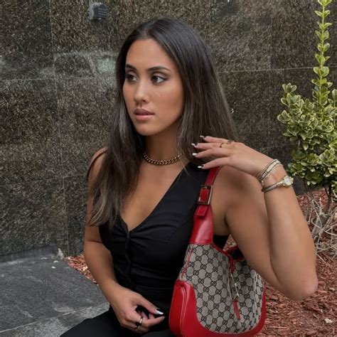 Marina Mitrakos Marinamitrakos • Threads Say More