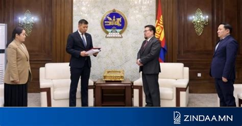 “Авлигатай тэмцэх үндэсний хөтөлбөрийг хэрэгжүүлэх” тогтоолын төслийг өргөн мэдүүллээ