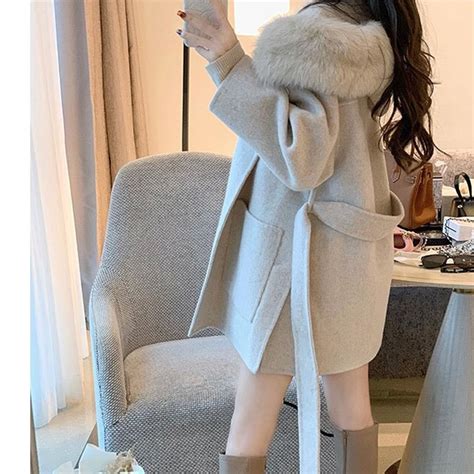 샤인글램 당일출고 브이넥 카라 여우 페이크퍼 밍크 허리끈 벨트 리본 후드 미디 하프 숏 누빔 겨울 아우터 자켓 모직 코트