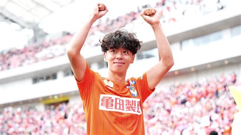【移籍情報】6年ぶりのj1での戦いに挑むアルビレックス新潟が伊藤涼太郎の契約更新を発表「覚悟をピッチで見せます！」｜jリーグ Dazn