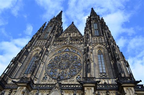무료 이미지 하늘 건물 경계표 정면 교회에 성당 예배 장소 신전 첨탑 대칭 공회당 고딕 양식의 건축물 역사적 장소 4928x3264
